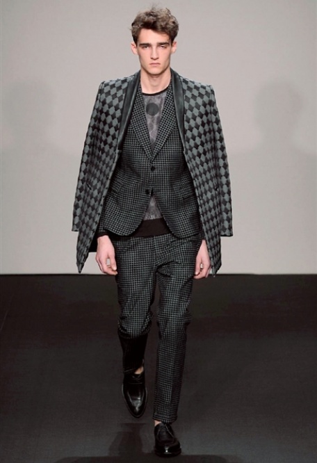 Daniele Alessandrini: l'uomo "new chic" per l'autunno/inverno 2014